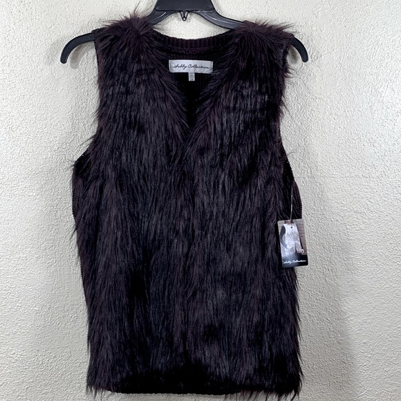 Sebby | Jackets & Coats | Sebby Collection Burgundy Faux Fur Vest ...